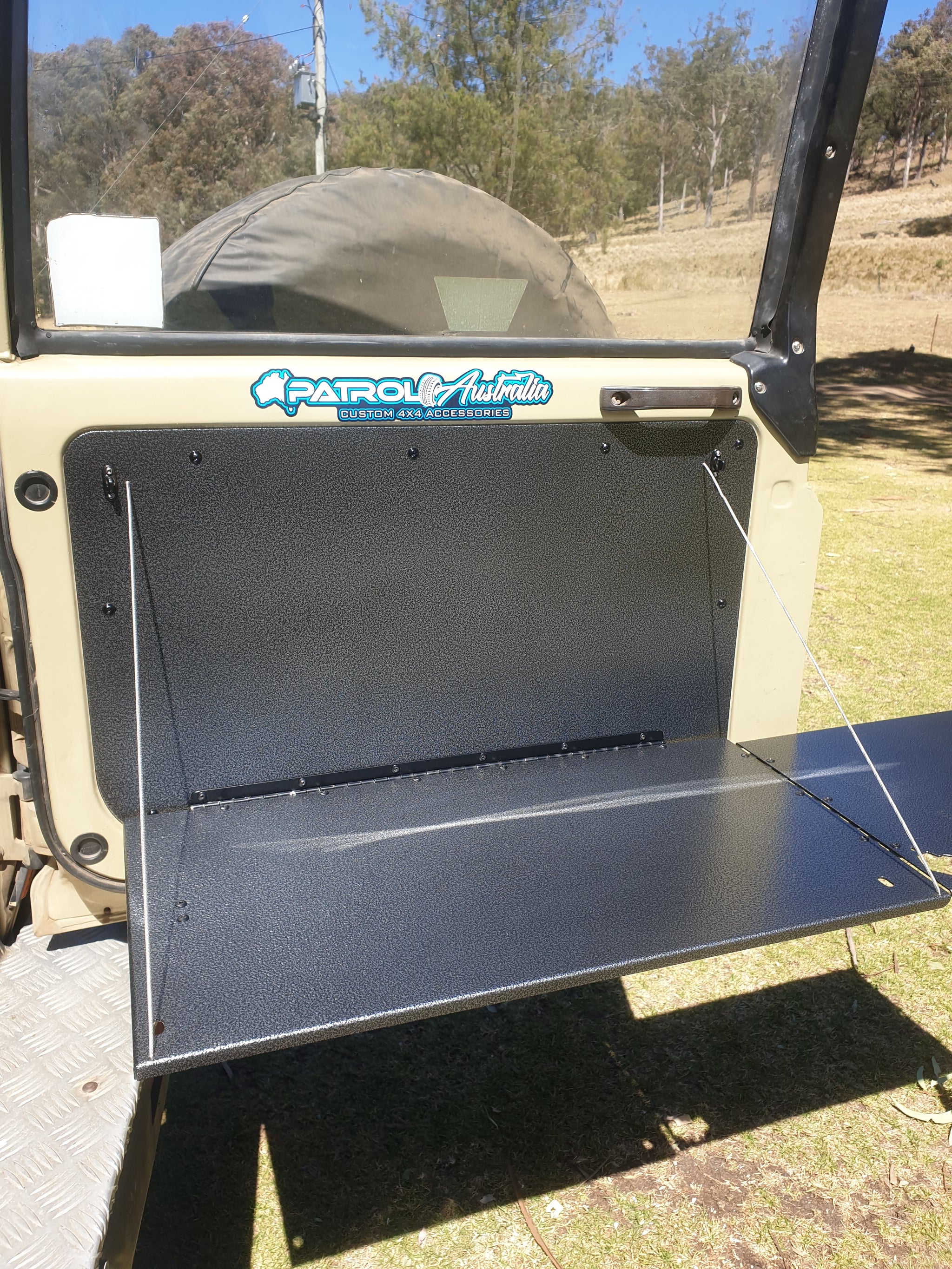 Toyota 75-78 Series Troopy Stainless Steel Deluxe Barn Door Tables ...